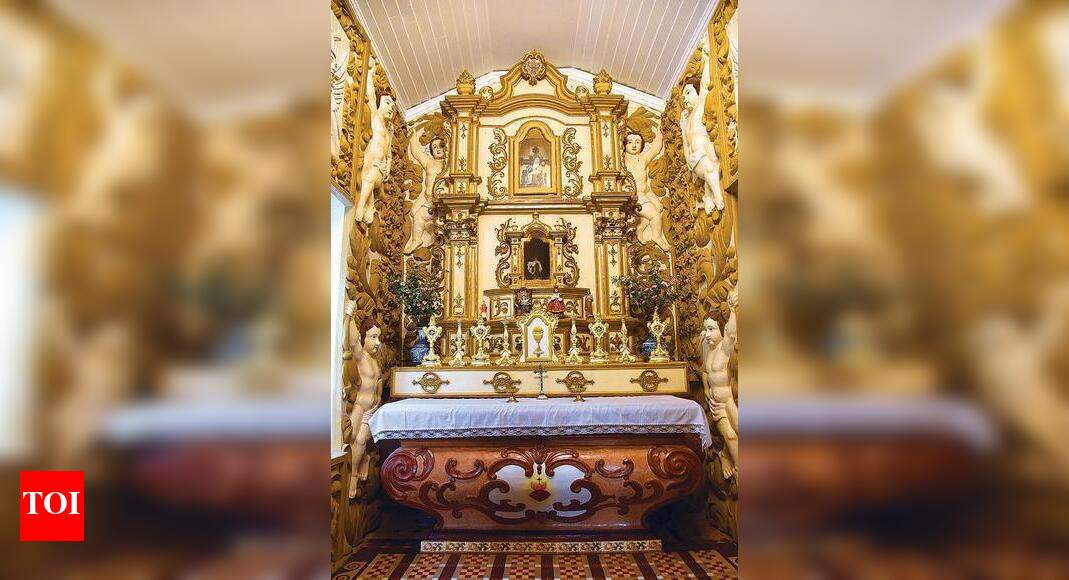 PRAYING IN PRIVATE | Goa News - Times of India