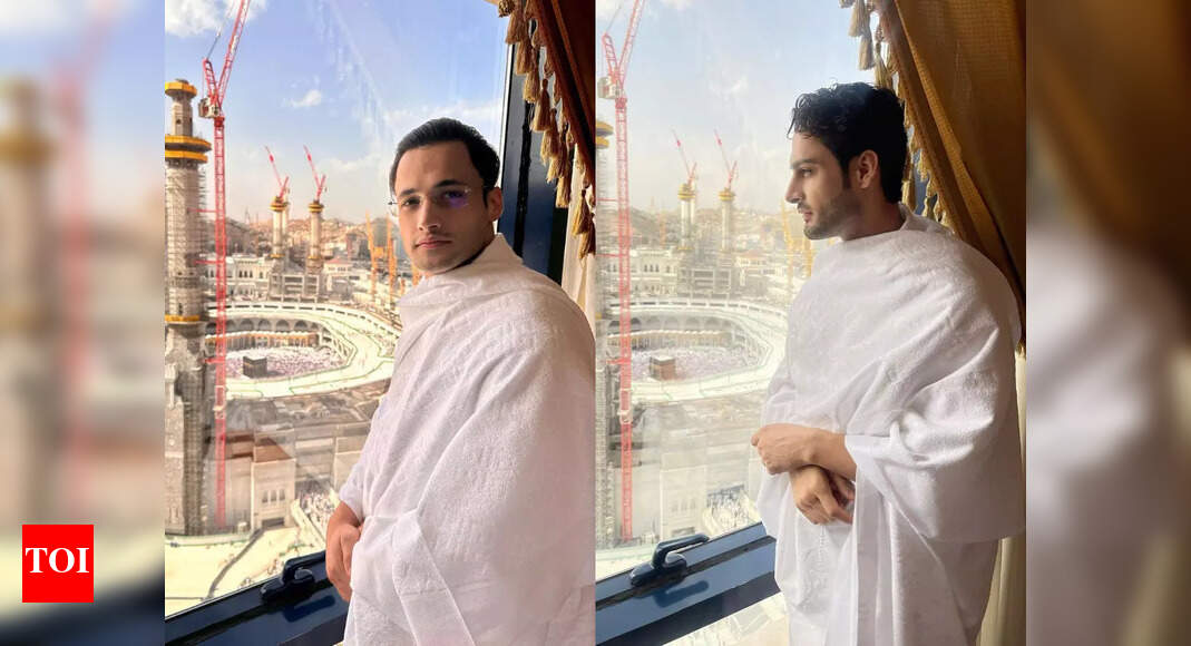 Asim and Umar Riaz share a glimpse from his Umrah; watch - Times of India