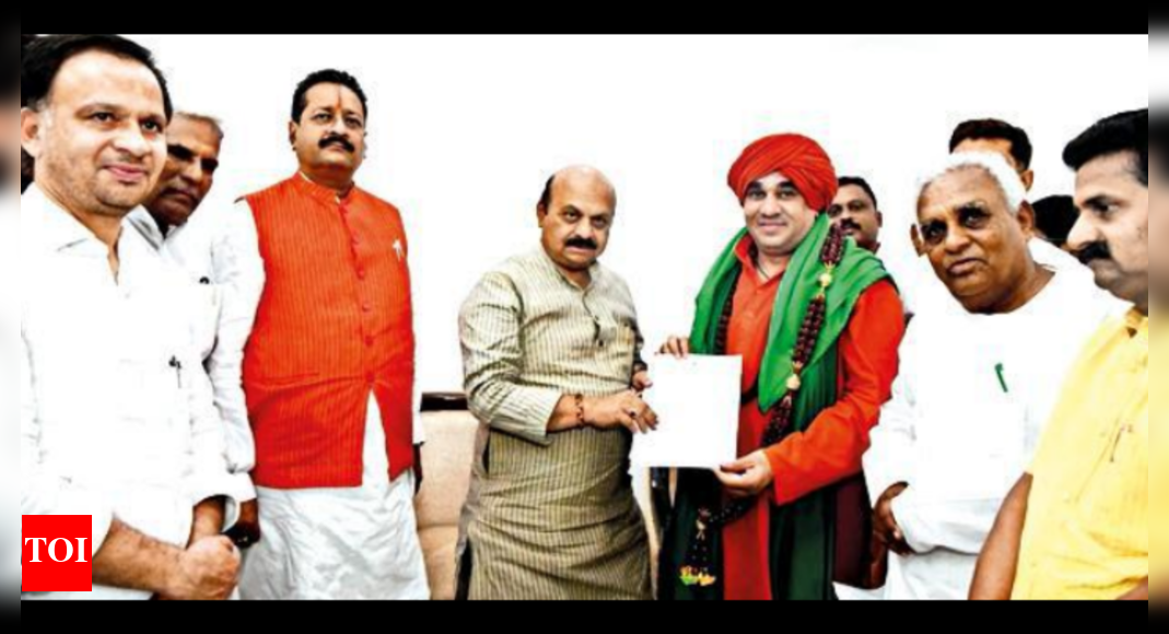 Bommai: Section Of Muslims Sore With Cm Bommai As He Eyes Caste ...