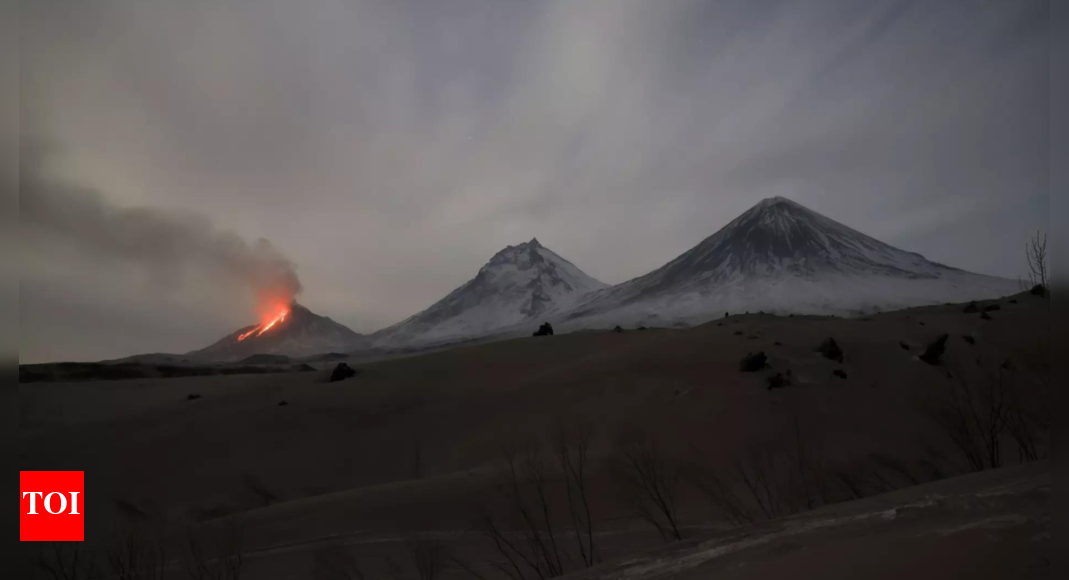 Kamchatka Peninsula: Russian volcano spews ash across Kamchatka ...