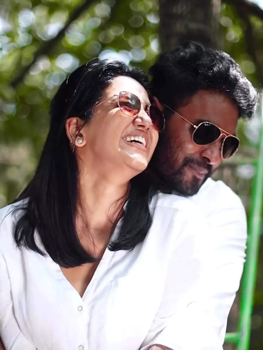 10 chocolate-box pictures of Pavni Reddy and Amir | Times of India