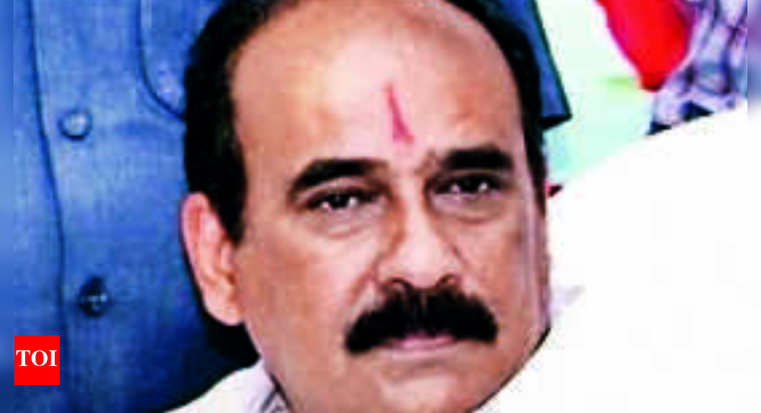 Annoyed, Balineni Srinivasa Reddy gives AP CM YS Jagan Mohan Reddy's fund release event a brief ...