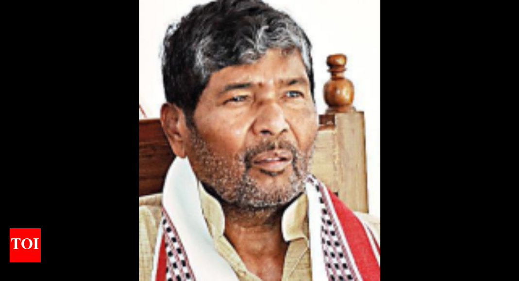 Chirag Paswan like wandering animal on road: Union minister Pashupati ...