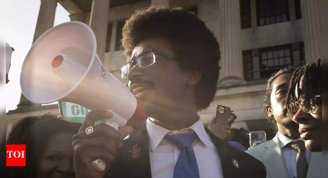 Pearson Returns To Tennessee House: Expelled to reinstated: Pearson ...