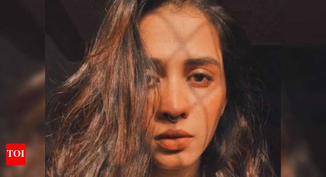 Jahnvi Chauhan looks impressive in her latest picture | Gujarati Movie ...