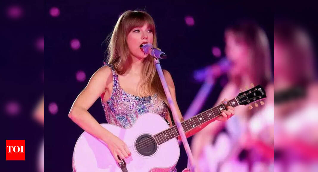 Taylor Swift makes a faux pas; thanks the wrong singer for the opening ...