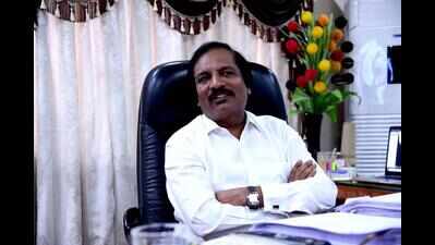 Non-bailable warrant against Manmode | Nagpur News - Times of India