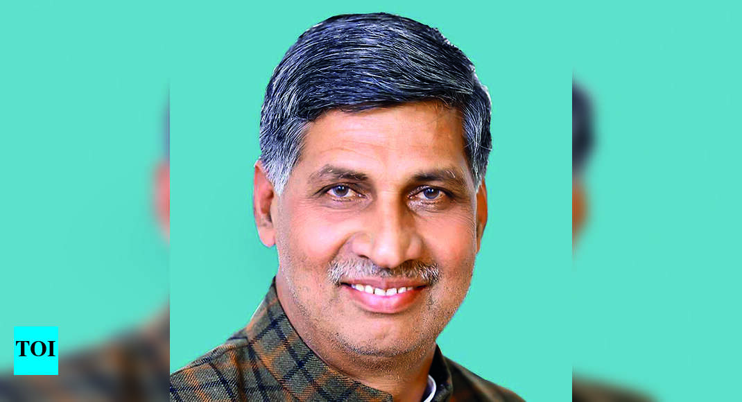 Bjp: BJP neta shot dead inside his SW Delhi office | Delhi News - Times ...