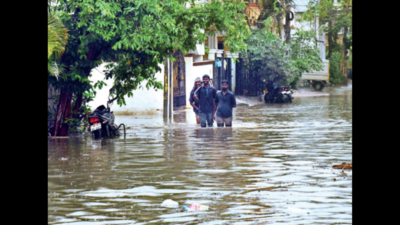 Sudden rain relief, but heat waves to continue to scorch in Hyderabad ...