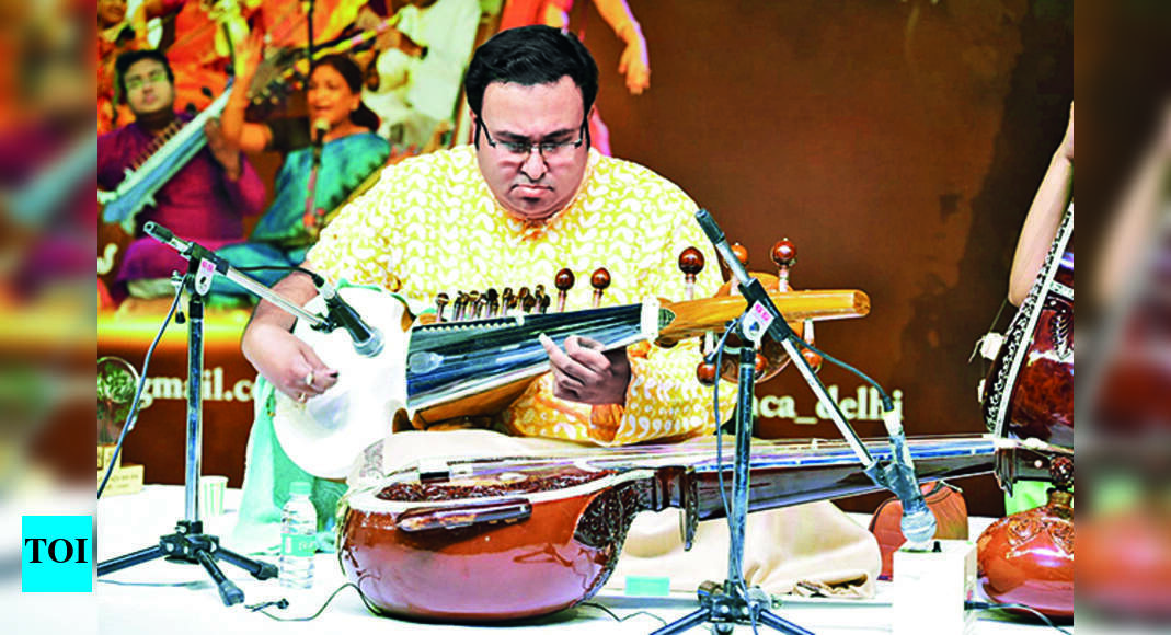 Musician helps revive strings of sursingar & Radhika mohanveena | India ...