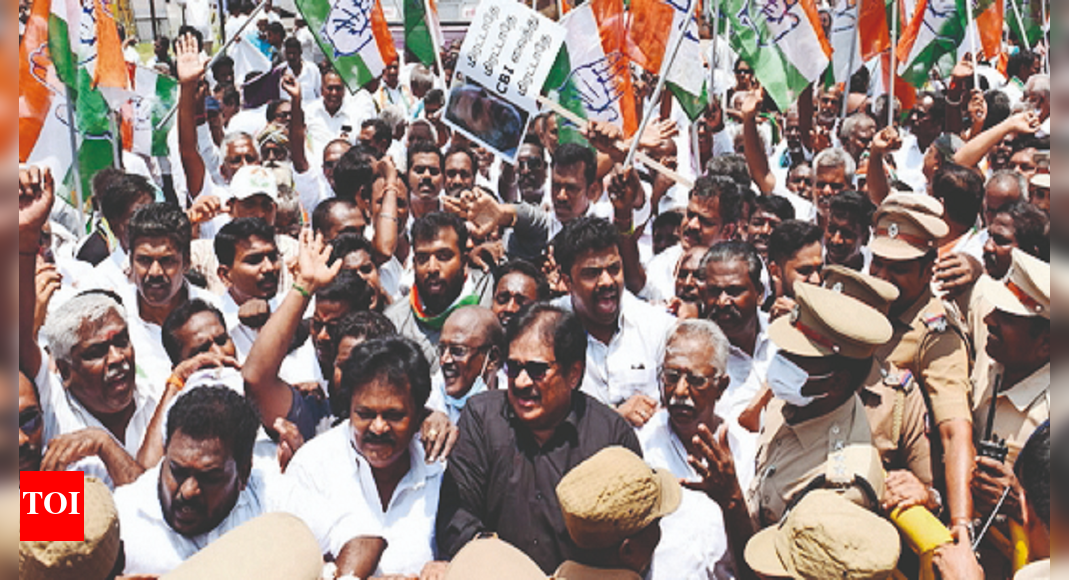 Congress: Cong Workers Protest Rahul Disqualification | Trichy News ...