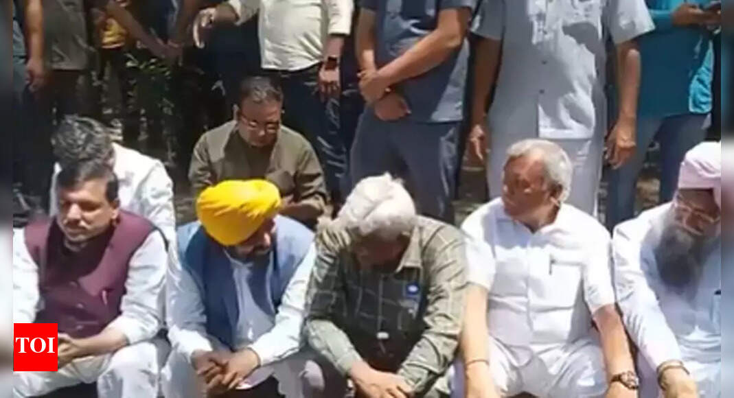 Arvind Kejriwal's CBI questioning: Traffic snarls in parts of Delhi as ...