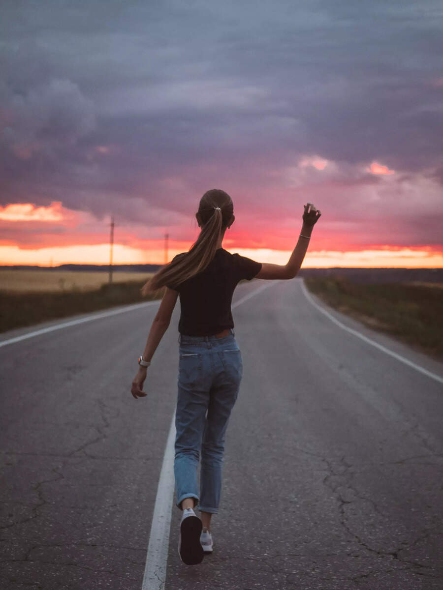 9 Amazing Benefits of Evening Walks | Times Now