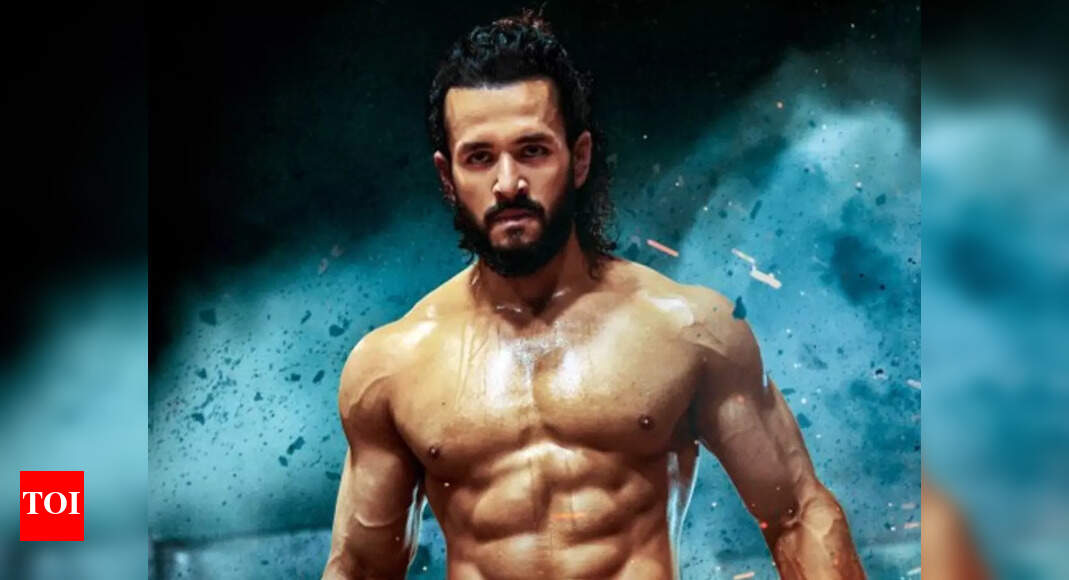 Watch: Akhil Akkineni performs heart-stopping stunt to reveal 'Agent ...