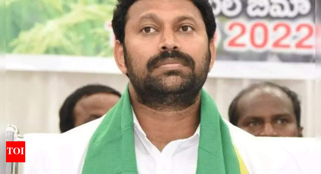 YS Vivekananda Reddy murder case: CBI summons Kadapa MP YS Avinash Reddy for questioning on ...