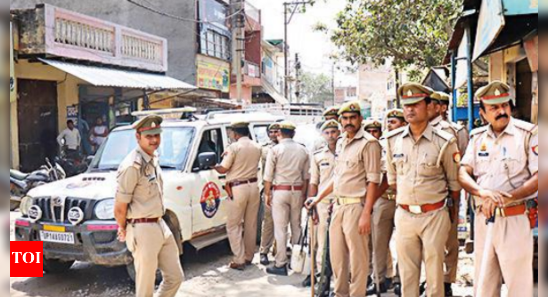 9.5k Cops Keep Watch In Gzb & Noida After Atiq’s Murder | Ghaziabad News - Times of India