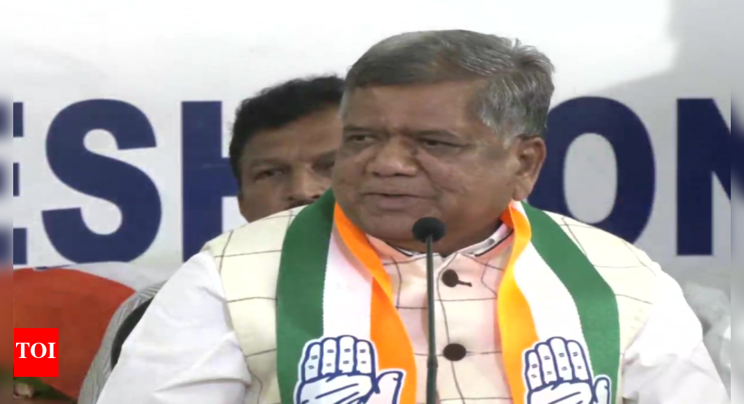 Jagadish Shettar: Former Karnataka CM joins Congress after BJP denies ... Jagadish Shettar: Former Karnataka CM joins Congress after BJP denies ...