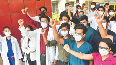 10k Govt Doctors Threaten To Go On Strike From May 1 | Indore News ...