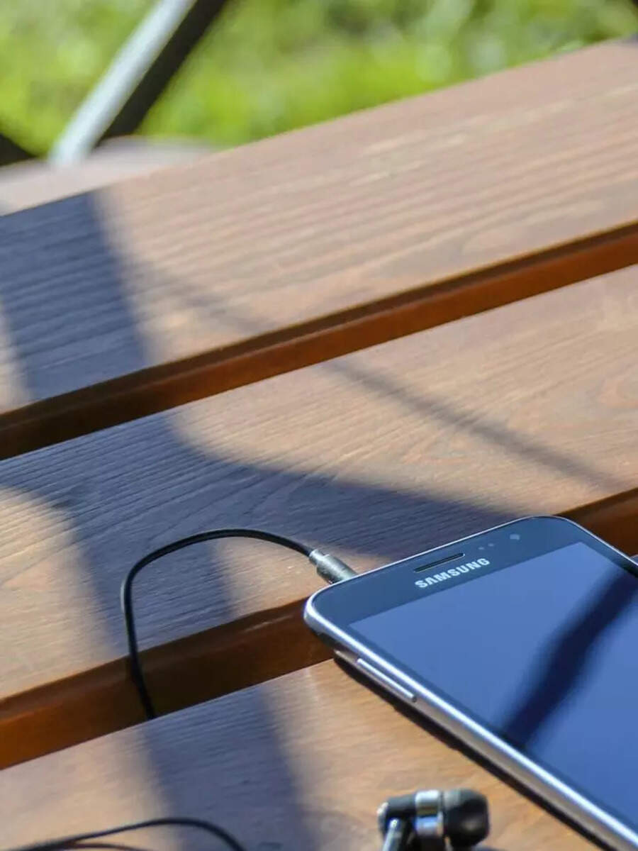 5G smartphones with headphone jack you can buy | Times of India