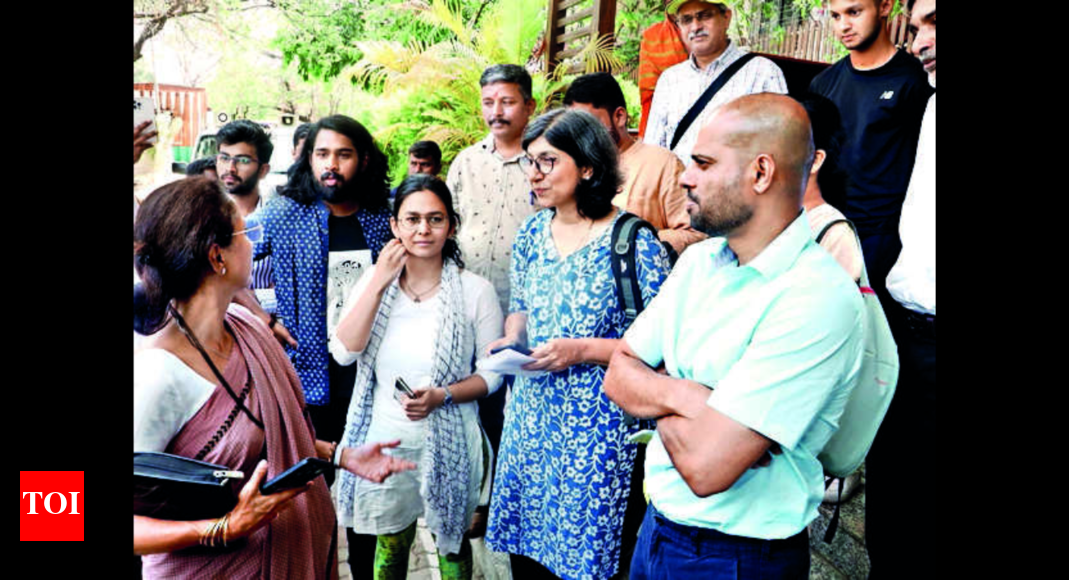 Will discuss Vetal Tekdi issue with PMC chief: Supriya Sule | Pune News ...
