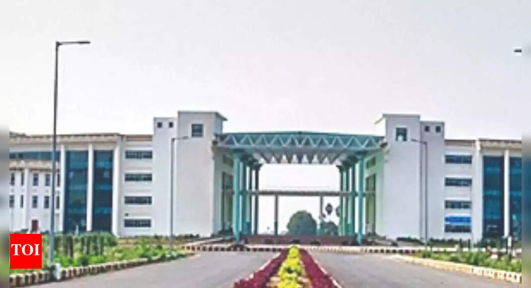 Iit: Iit-p Launches 3 Online Courses For Professionals | Patna News ...