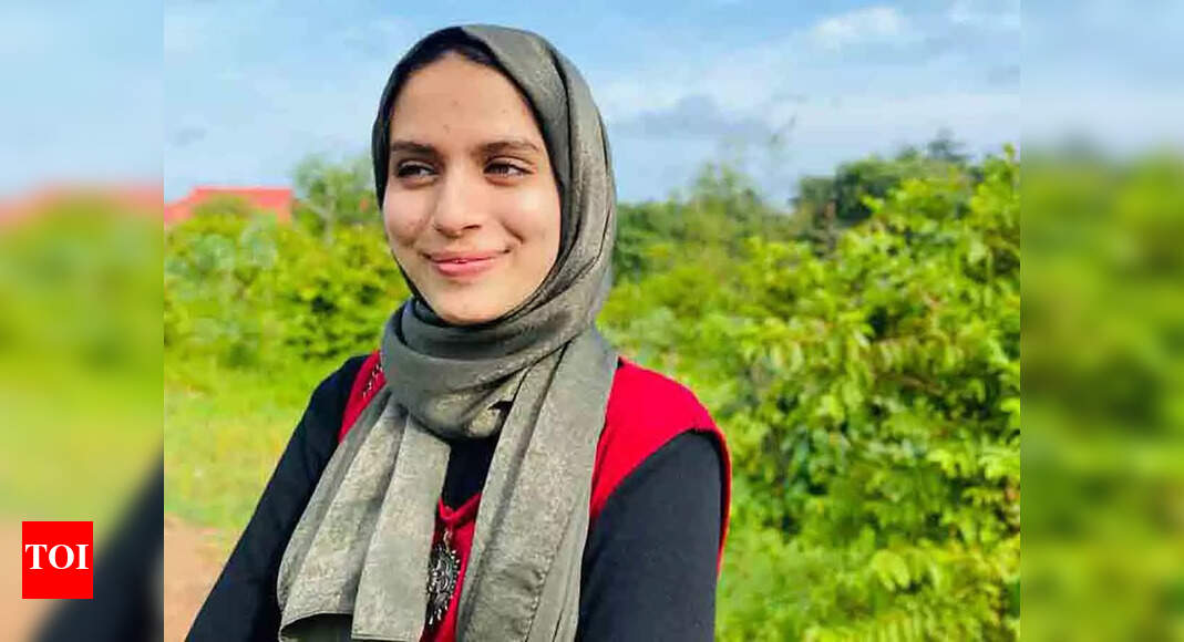 Youth festival winner Raniya Haneef scores hit with Afzal Yusuff's Poy ...