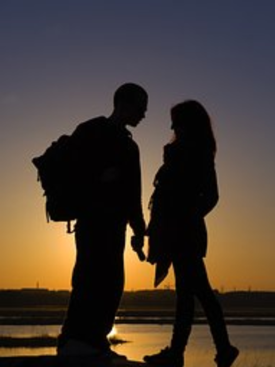 This Is What Being In A One-Sided Relationship Looks Like | Zoom TV