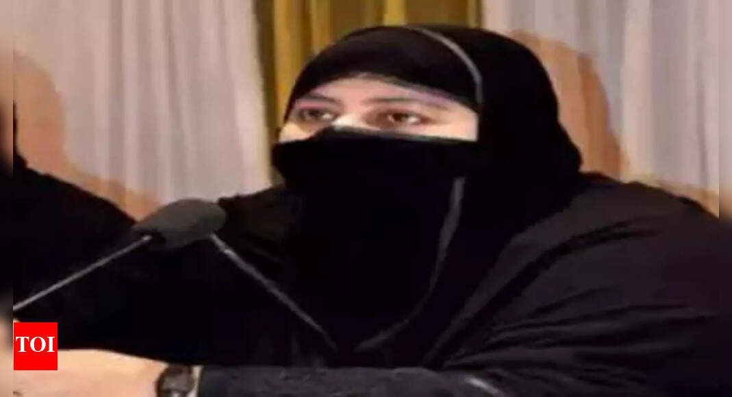 Shaista Parveen: UP cops deploy drones in hunt for don Atiq Ahmed's ...