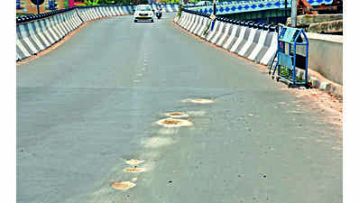 Chingrighata: ‘subsidence’ On Flyover Approach | Kolkata News - Times ...