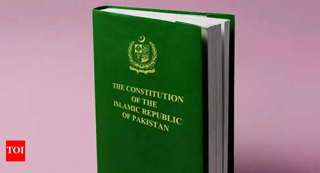 Constitution: How bickering politicians failed Pakistan's Constitution ...