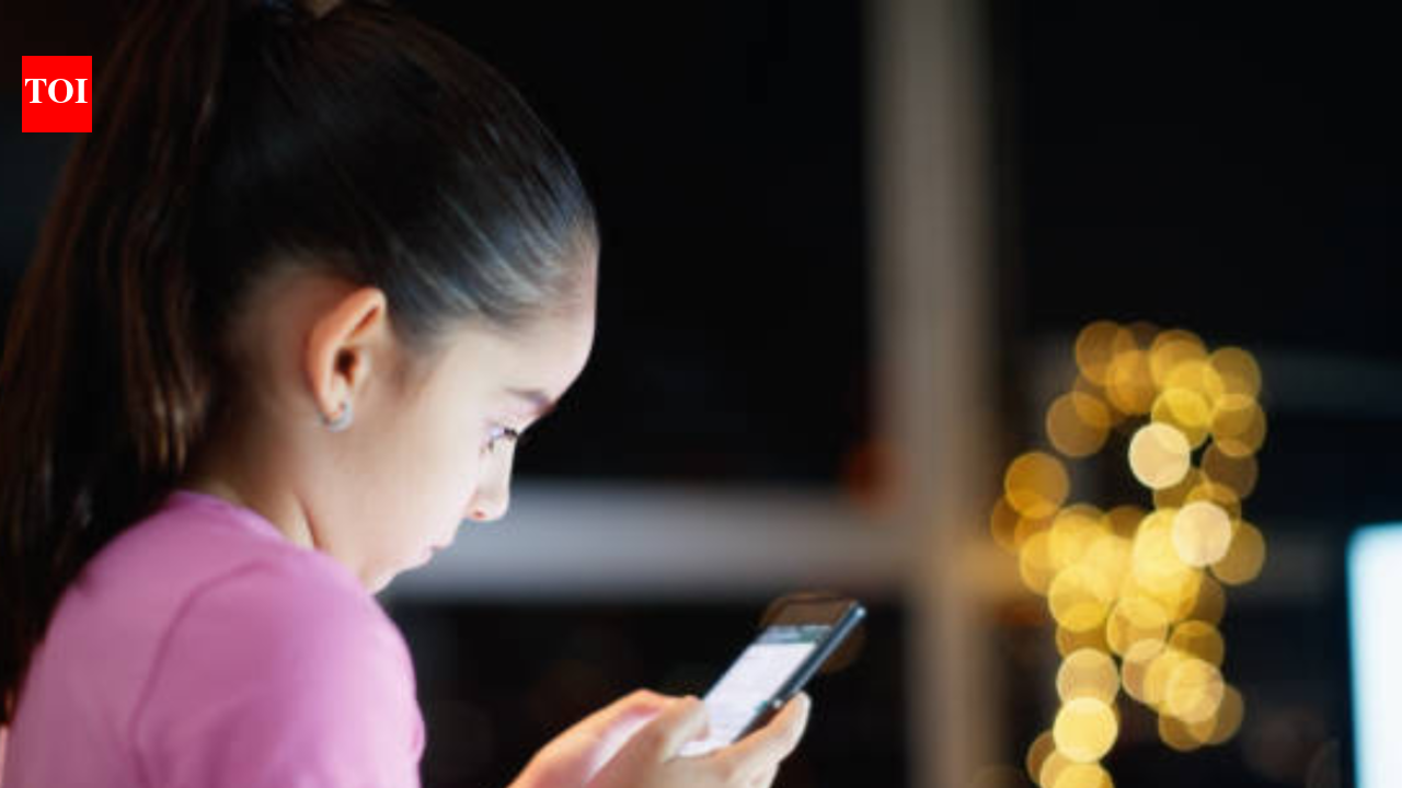 When is the right age to give your kid a phone?