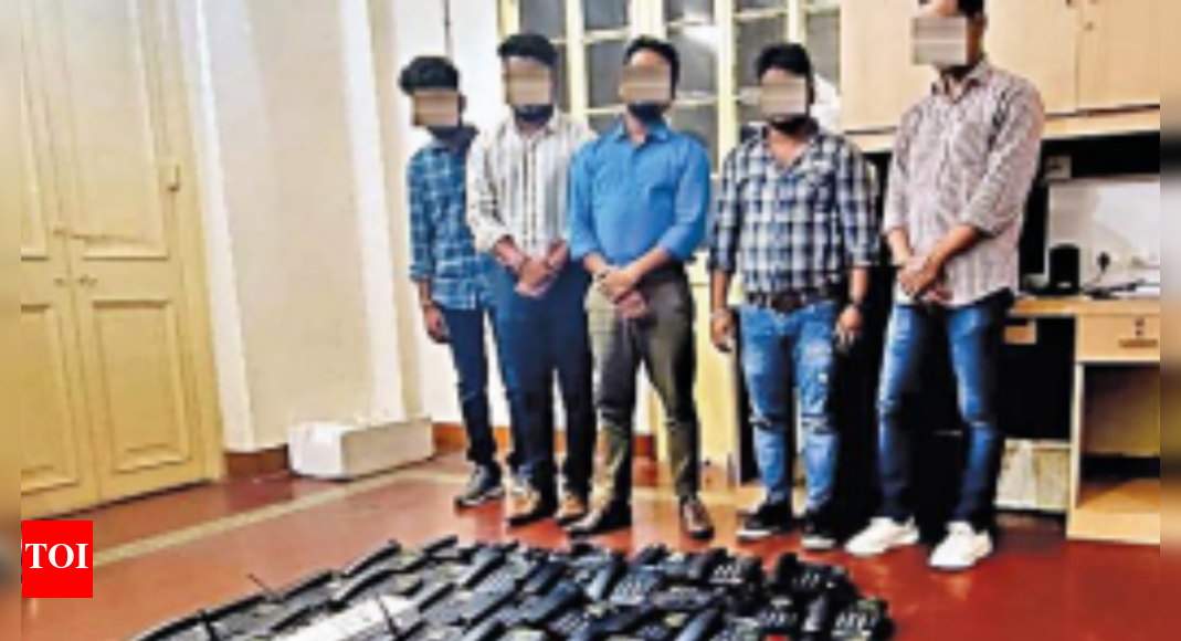Cops bust fake WFH-WFO call centre in Kolkata's Survey Park, arrest 5 ...