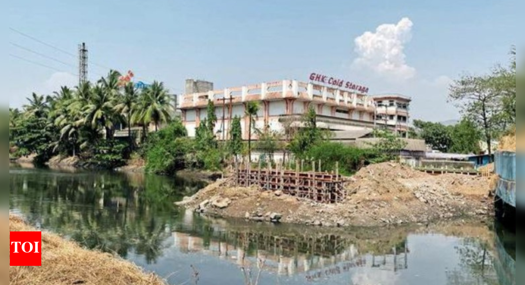 Foul Odour From Untreated Waste Irks Vashi Residents | Navi Mumbai News ...