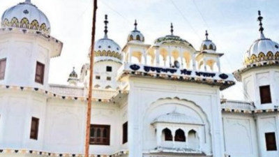 In Gurdwara Sant Khalsa, Amritpal Singh's Bhindranwale link | Amritsar ...