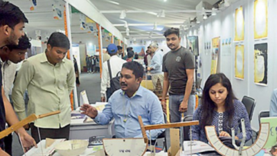 Students to study Aryabhata, Ramanujan in new textbooks, use Pathani's ...