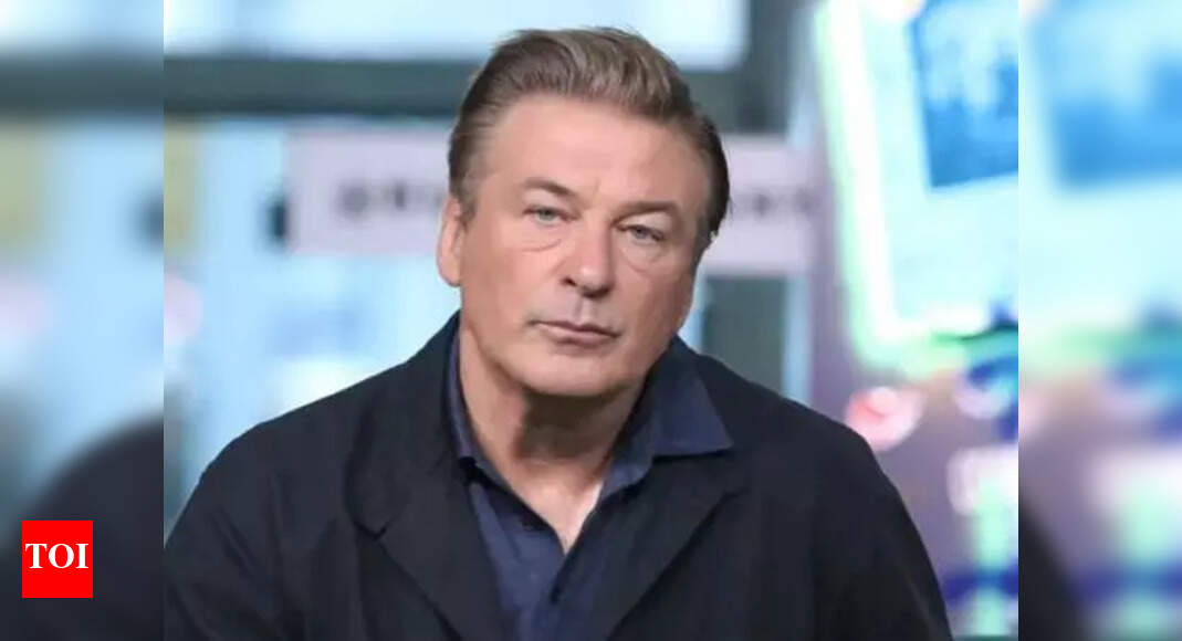 Alec Baldwin back on shoot of 'Rust' following drop of charges ...