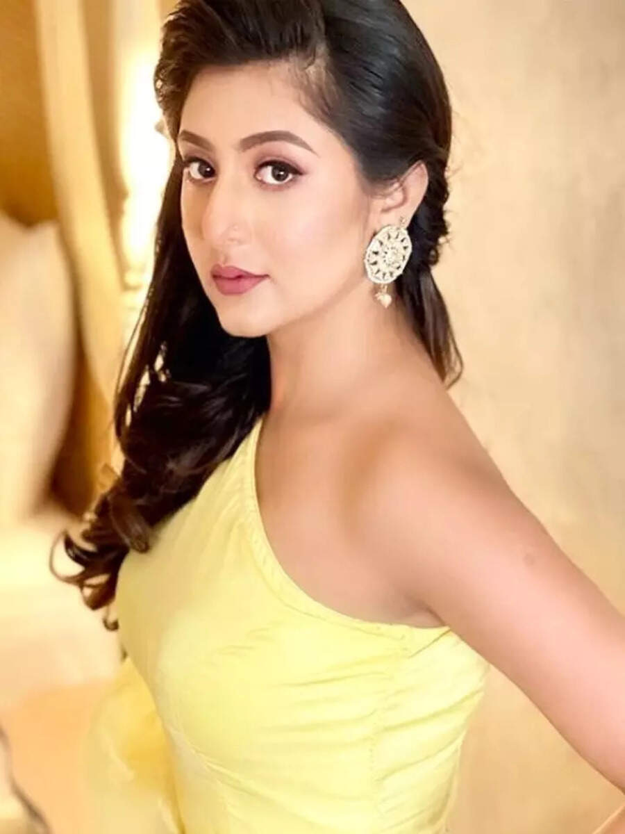 Swikriti Majumder is a true diva; pics | Times of India