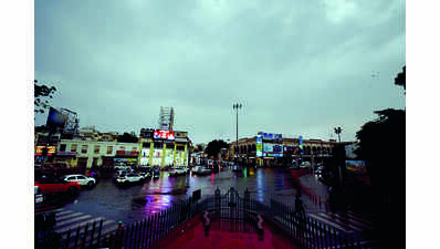 Rain And Cool Winds Give Doon-like Vibes | Lucknow News - Times of India
