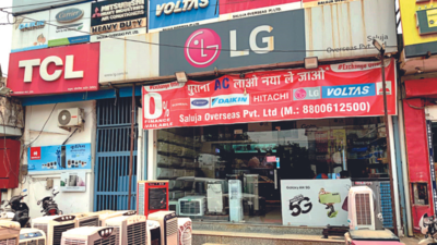 2 Armed Men Enter Electronics Shop 100m From Police Post, Flee With 30l | Ghaziabad News - Times ...