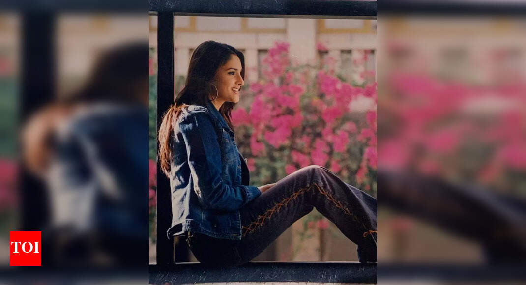 Ramya gets nostalgic as her debut film Abhi completes two decades ...