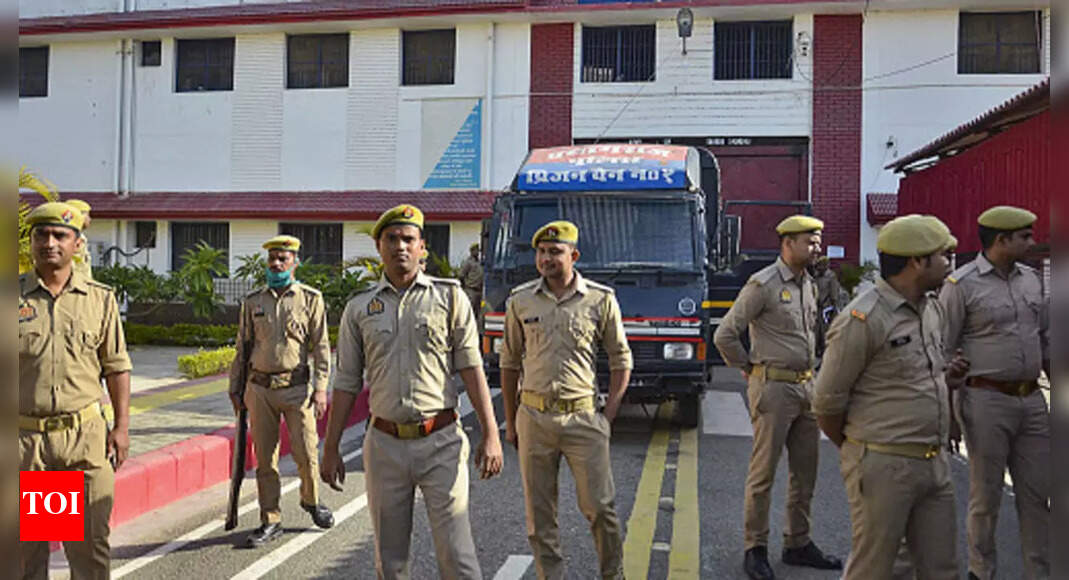 In Jail, But At Work: How Dons Shoot Orders From Behind Bars | Lucknow ...