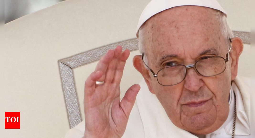 Pope heads to Hungary weeks after hospital stay - Times of India