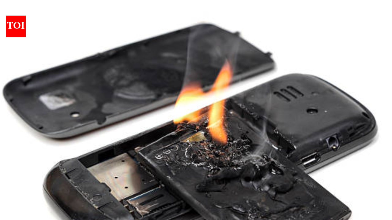 As 8 year old dies of mobile phone explosion in Kerala, here are 5 ...