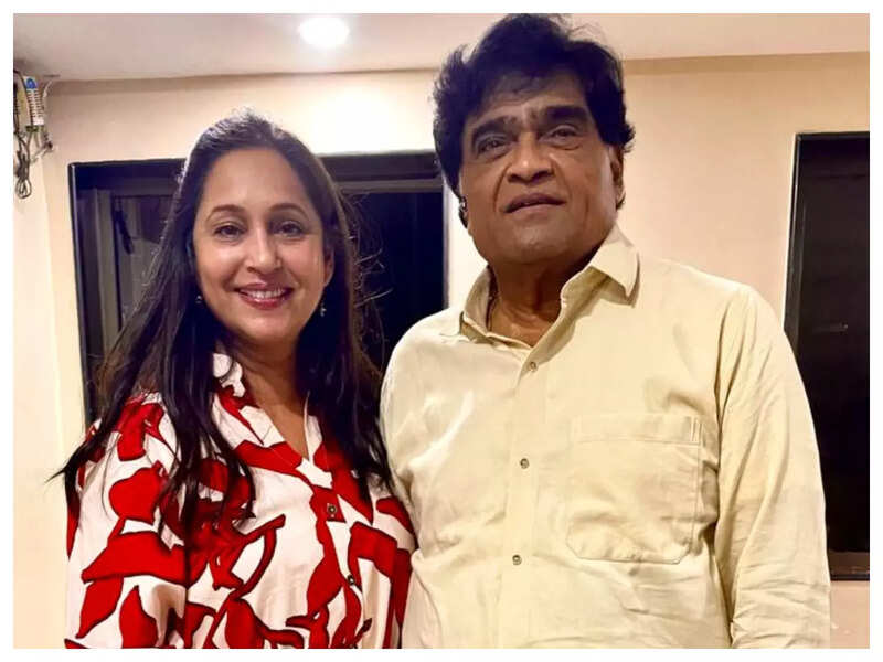 Ashvini Bhave is all praise for Ashok Saraf; says, 'His energy ...