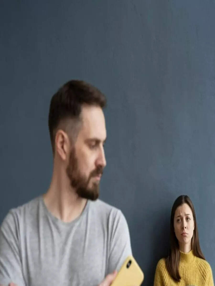 Men Who Become Toxic And Controlling As Per Their Zodiac Signs | Times ...