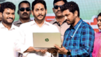 Andhra Pradesh CM YS Jagan Mohan Reddy releases Rs 912 crore under Vasathi Deevena ...