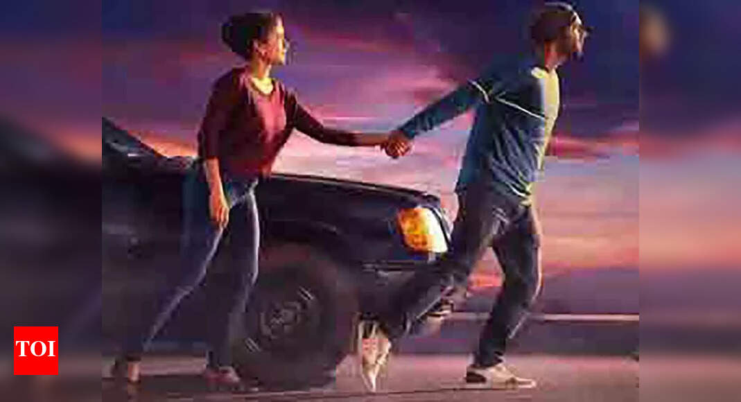 Anna Ben & Arjun Ashokan play eloping couple in Trishanku | Malayalam ...