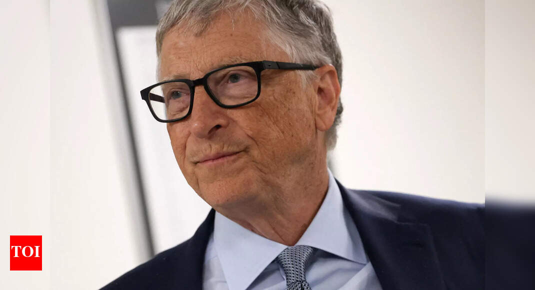 Bill Gates believes that AI can teach kids to "read and write" within ...