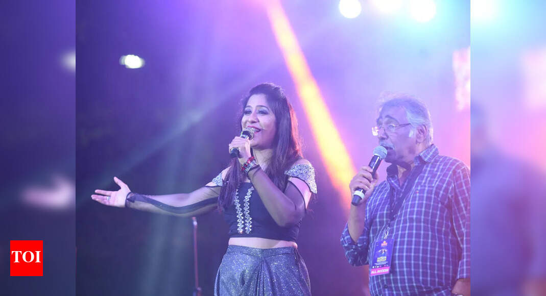 Shweta Mohan entertained the audience at her concert at Phoenix ...