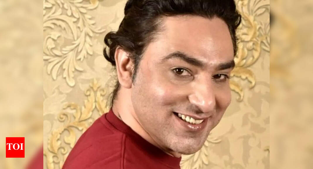 Praneet Bhatt is 'inspired' to play joker like Raj Kapoor, Heath Ledger ...